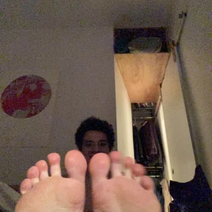 charlie feet