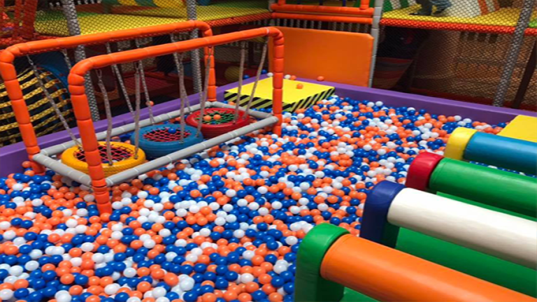 Ghost Punch UFO Soldier - Roblox