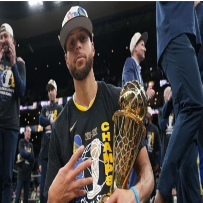Steph Curry 4th ring